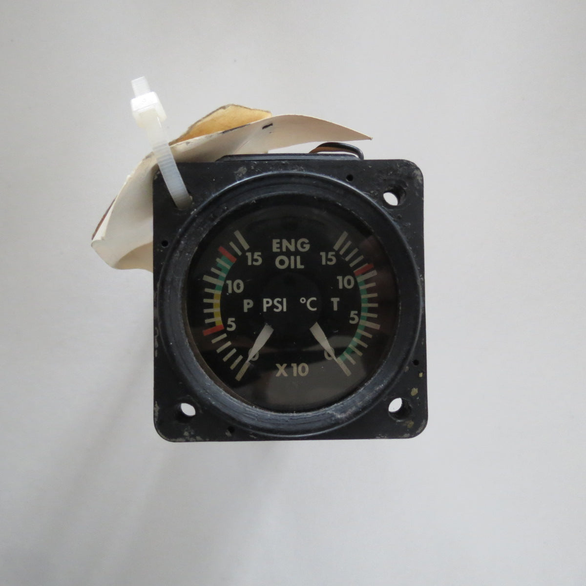 DUAL PRESSURE GAUGE P/N 206-075-187-001 – ROTORPART